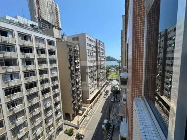 Apartamento com 3 dormitórios à venda, 125 m² por R$ 1.100.000,00 Ponta da Praia Santos/SP