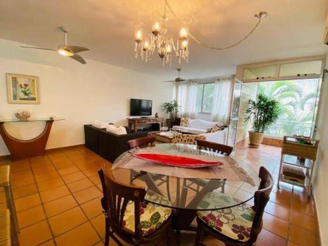 Apartamento com 3 dormitórios à venda, 129 m² por R$ 530.000,00 Enseada Guarujá/SP