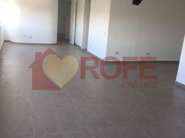 Apartamento com 3 dormitórios em Moema Índios andar alto, reformado e com planta inteligente