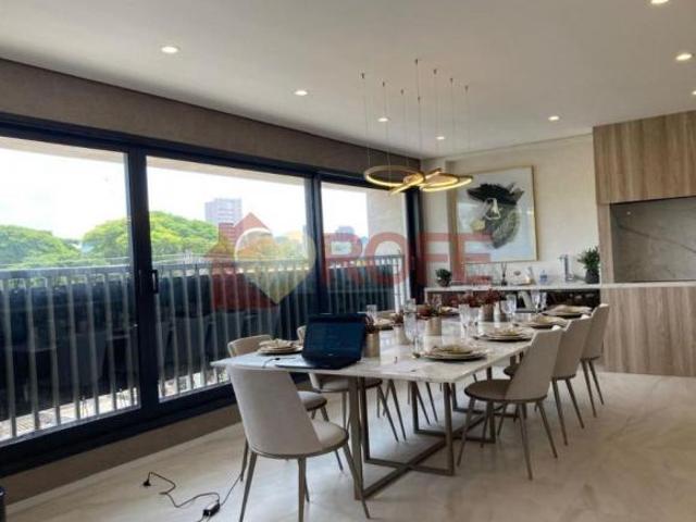 Apartamento com 3 dormitórios à venda, 130 m² por R$ 2.300.000,00 Brooklin São Paulo/SP