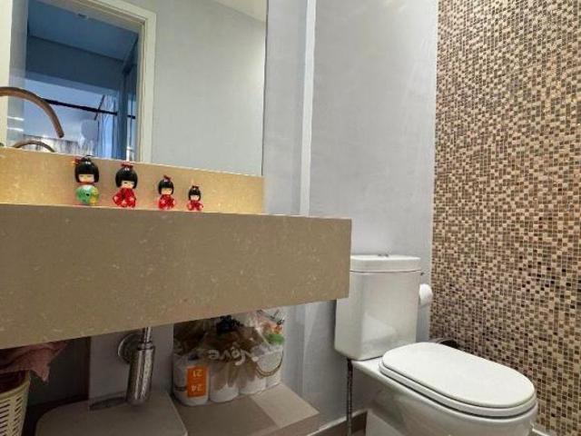 Apartamento com 3 dormitórios à venda, 131 m² por R$ 1.890.000,00 Embaré Santos/SP