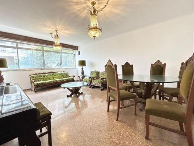 Apartamento com 3 dormitórios à venda, 135 m² por R$ 800.000,00 Gonzaga Santos/SP