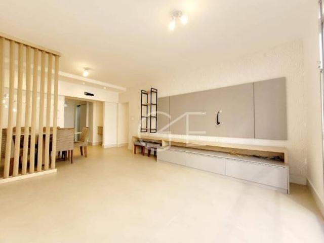 Apartamento com 3 dormitórios à venda, 138 m² por R$ 890.000,00 Ponta da Praia Santos/SP