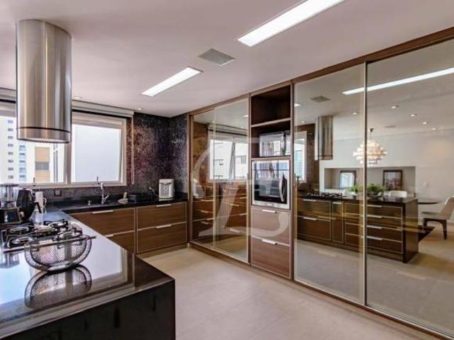 Apartamento com 3 dormitórios à venda, 240 m² por R$ 6.400.000,05 Jardim Paulista São Paulo/SP
