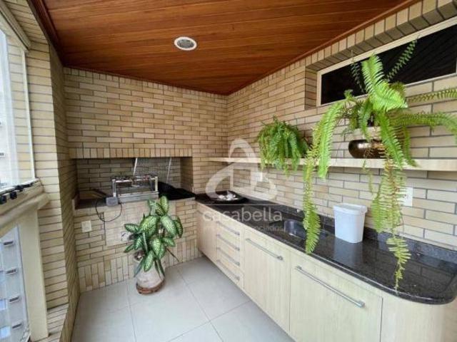 Apartamento com 3 dormitórios à venda, 242 m² por R$ 2.700.000,00 Embaré Santos/SP