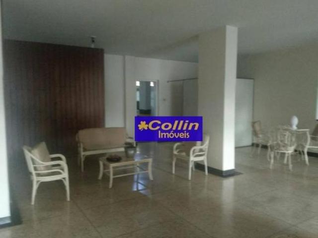 Apartamento com 3 dormitórios à venda, 250 m² por R$ 400.000,00 Centro Uberaba/MG