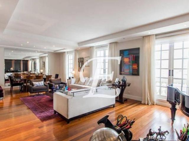 Apartamento com 3 dormitórios à venda, 270 m² por R$ 3.750.000,00 Jardim Paulista São Paulo/SP