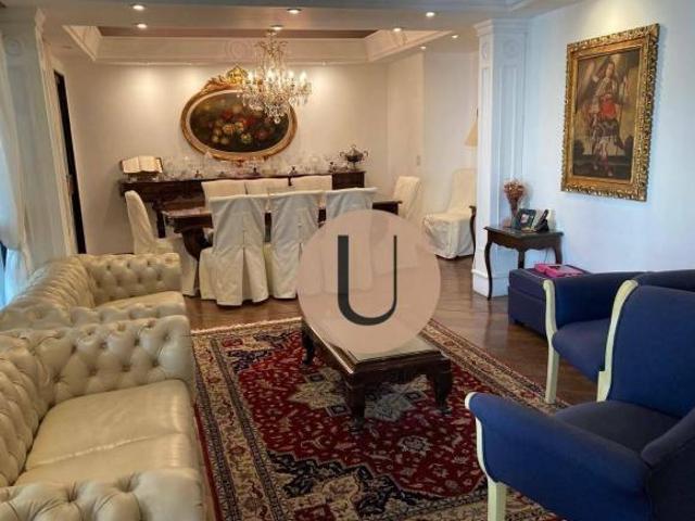 Apartamento com 3 dormitórios à venda, 200 m² por R$ 2.750.000,00 Moema São Paulo/SP