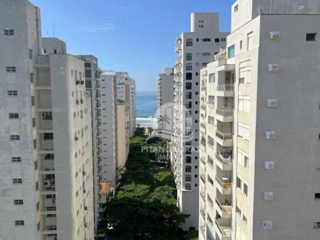 Apartamento com 3 dormitórios à venda, 200 m² por R$ 950.000,00 Pitangueiras Guarujá/SP