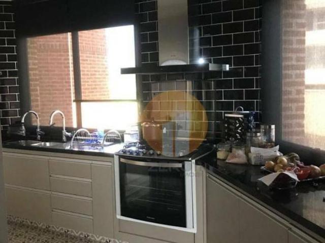 Apartamento com 3 dormitórios à venda, 213 m² por R$ 2.226.000,00 Empresarial 18 do Forte Baruer