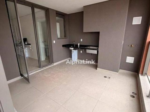 Apartamento com 3 dormitórios à venda, 213 m² por R$ 3.300.000,00 Alphaville Santana de Parnaíba