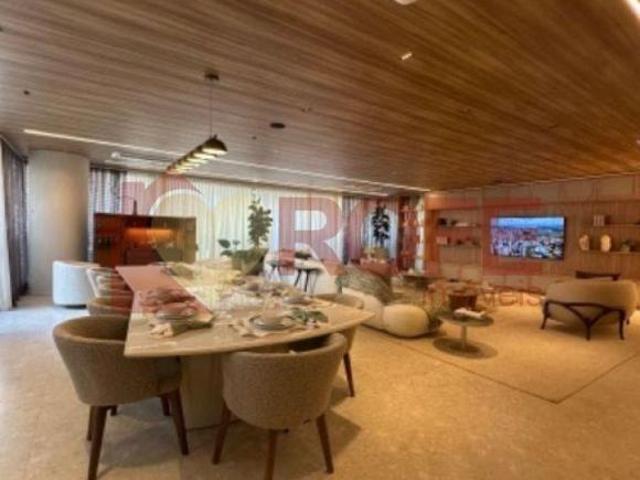 Apartamento com 3 dormitórios à venda, 215 m² por R$ 5.992.000 Moema São Paulo/SP