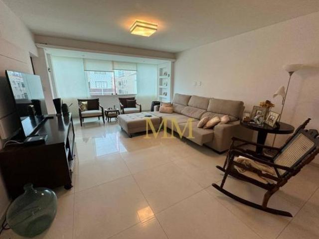 Apartamento com 3 dormitórios à venda, 216 m² por R$ 1.225.000,00 Gonzaga Santos/SP