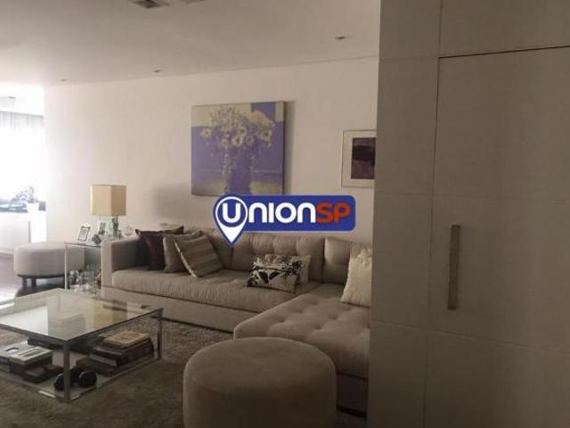 Apartamento com 3 dormitórios à venda, 220 m² Bela Vista São Paulo/SP