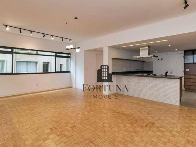 Apartamento com 3 dormitórios à venda, 220 m² por R$ 2.655.000,00 Jardim Paulista São Paulo/SP