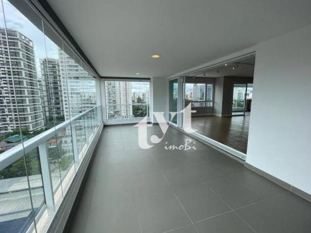 Apartamento com 3 dormitórios à venda, 225 m² por R$ 3.770.000,00 Cidade Monções São Paulo/SP