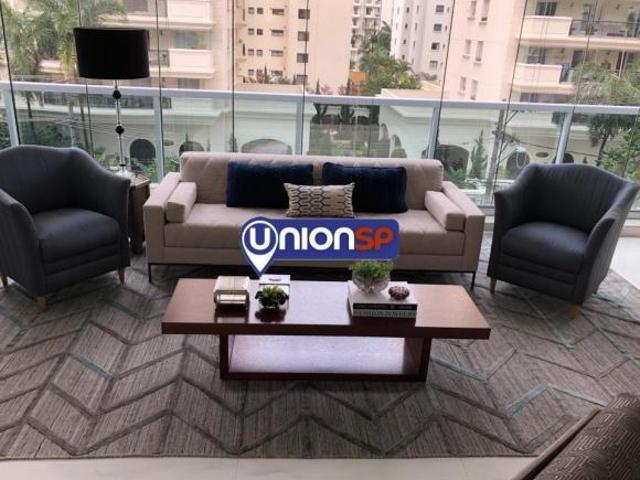 Apartamento com 3 dormitórios à venda, 228 m² por R$ 6.800.000,00 Moema São Paulo/SP