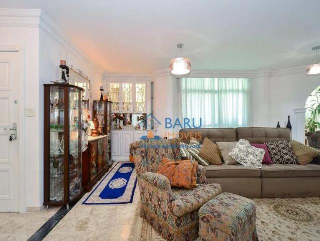 Apartamento com 3 dormitórios à venda, 230 m² por R$ 2.120.000 Pacaembu São Paulo/SP
