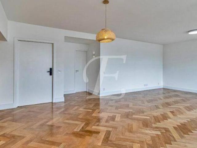 Apartamento com 3 dormitórios à venda, 230 m² por R$ 3.200.000,00 Higienópolis São Paulo/SP