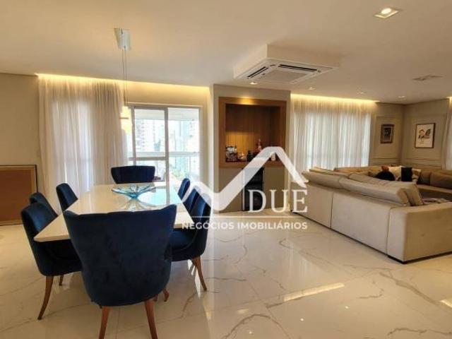 Apartamento com 3 dormitórios à venda, 234 m² por R$ 2.990.000,00 Embaré Santos/SP