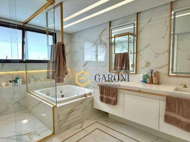 Apartamento com 3 dormitórios à venda, 313 m² Alphaville