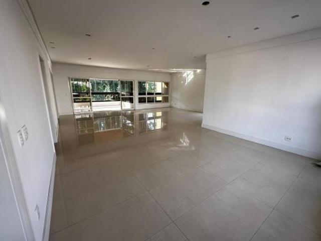 Apartamento com 3 dormitórios à venda, 323 m² por R$ 3.600.000,00 Vila Ema São José dos Campos/S