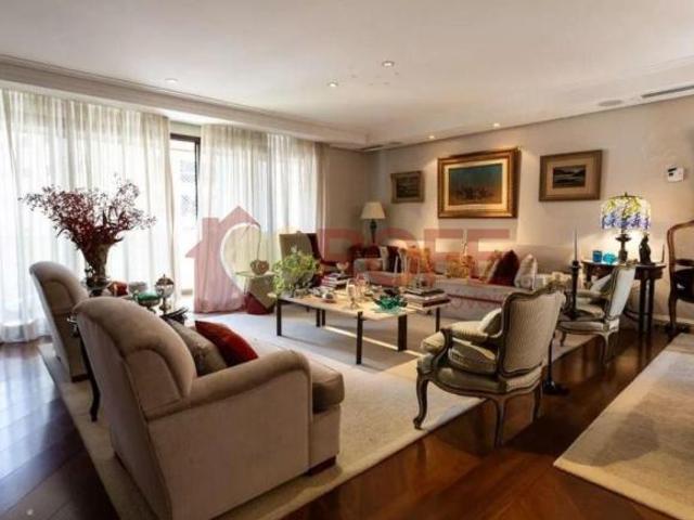 Apartamento com 3 dormitórios à venda, 320 m² por R$ 4.950.000,00 Moema São Paulo/SP