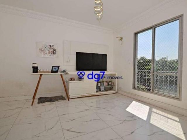 Apartamento com 3 dormitórios à venda, 65 m² por R$ 550.000,00 Caxingui São