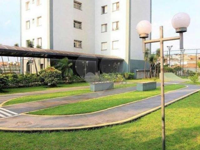 Apartamento com 3 dormitórios à venda, 68 m² por R$ 385.000,00 Vila Santana São Paulo/SP
