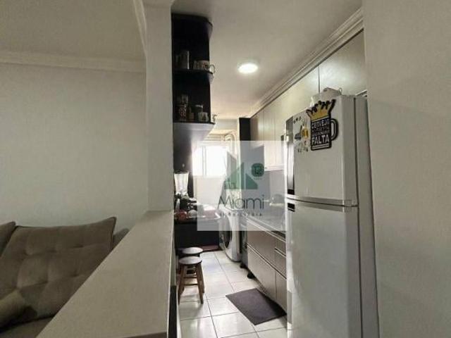 Apartamento com 3 dormitórios à venda, 68 m² por R$ 435.000,00 Guaíra Curitiba/PR