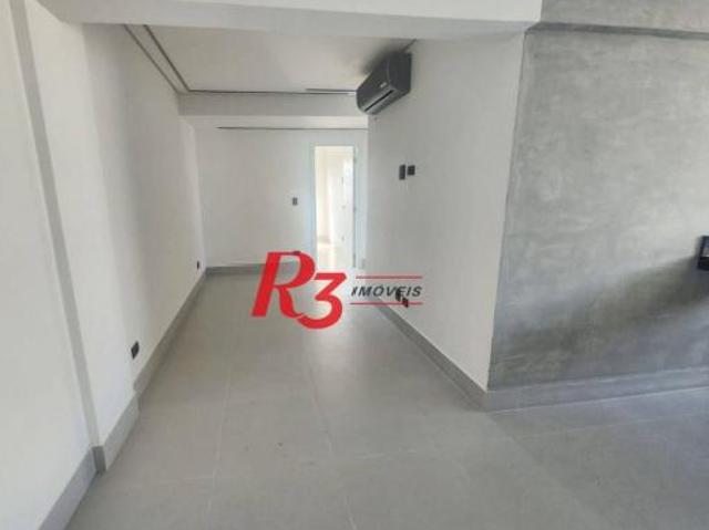 Apartamento com 3 dormitórios à venda, 68 m² por R$ 680.000,00 Ponta da Praia Santos/SP