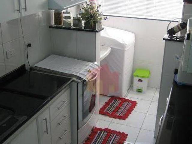 Apartamento com 3 dormitórios à venda, 69 m² por R$ 228.000,00 Vila Margarida Americana/SP