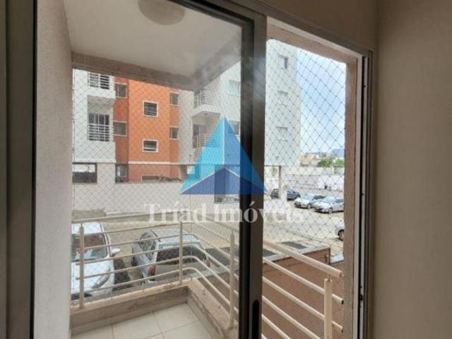 Apartamento com 3 dormitórios à venda, 60 m² por R$ 290.000,00 Jardim Dona Regina Santa Bárbara