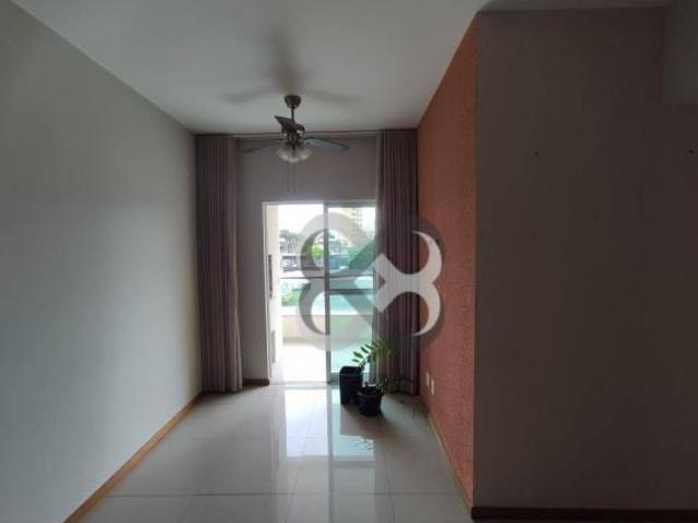 Apartamento com 3 dormitórios à venda, 60 m² por R$ 370.000,00 Vitória Londrina/PR