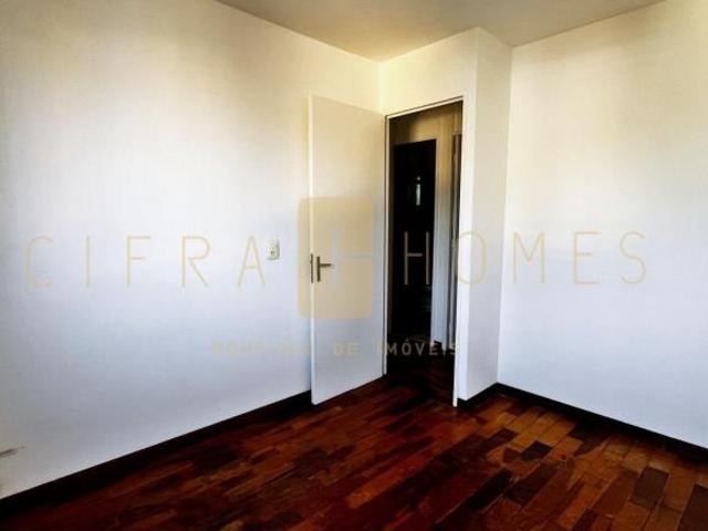 Apartamento com 3 dormitórios à venda, 61 m² por R$ 330.000,00 Vila Sônia São Paulo/SP