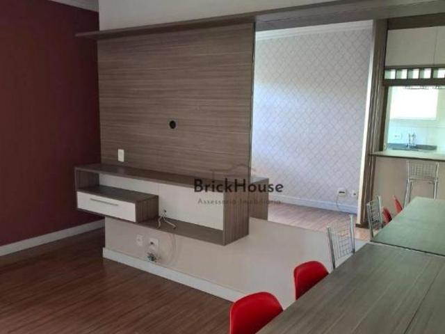 Apartamento com 3 dormitórios à venda, 61 m² por R$ 550.000,00 Jardim Carambeí São Roque/SP