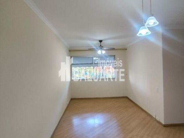 Apartamento com 3 dormitórios à venda, 75 m²