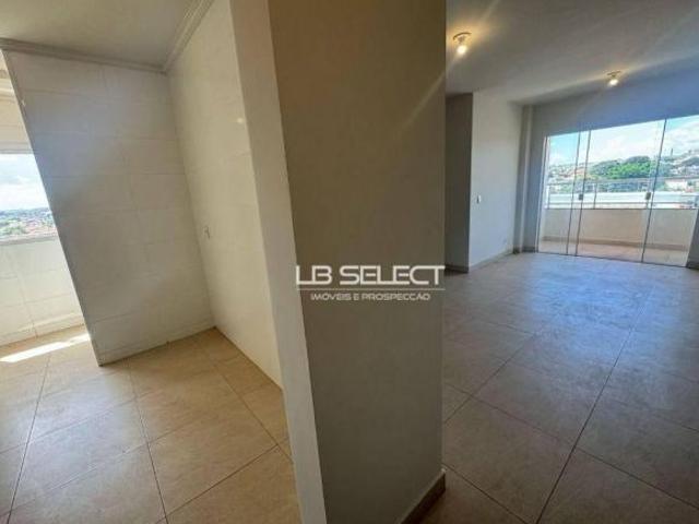 Apartamento com 3 dormitórios à venda, 78 m² por R$ 390.000,00 Presidente Roosevelt Uberlândia/M