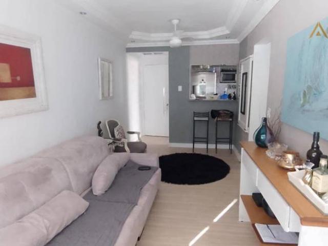 Apartamento com 3 dormitórios à venda, 79 m² por R$ 290.000,00 Loteamento Industrial Machadinho