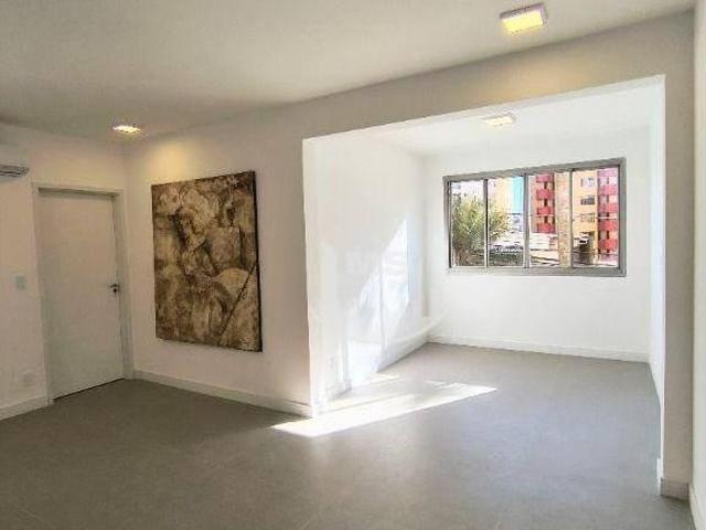 Apartamento com 3 dormitórios à venda, 88 m² por R$ 770.000,00 Cambuí Campinas/SP