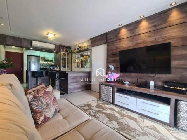 Apartamento com 3 dormitórios à venda, 89 m² por R$ 900.000,00 Parque Industrial São José dos Ca