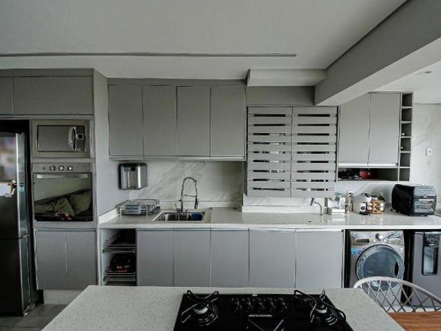 Apartamento com 3 dormitórios à venda, 80 m²
