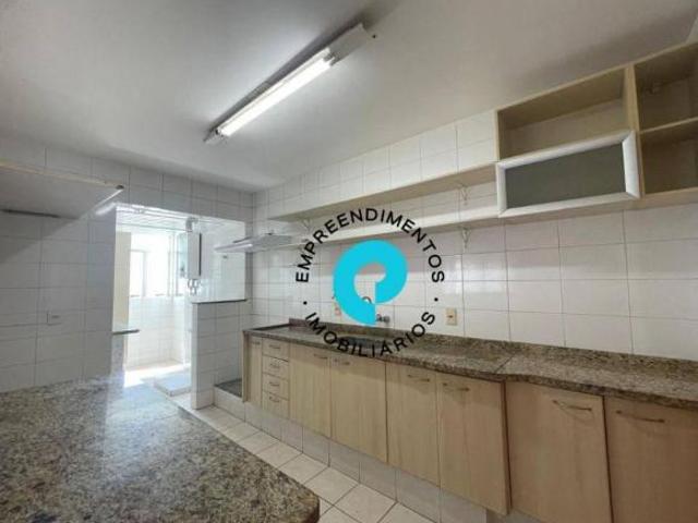 Apartamento com 3 dormitórios à venda, 83 m² por R$ 500.000,00 Vitória Londrina/PR