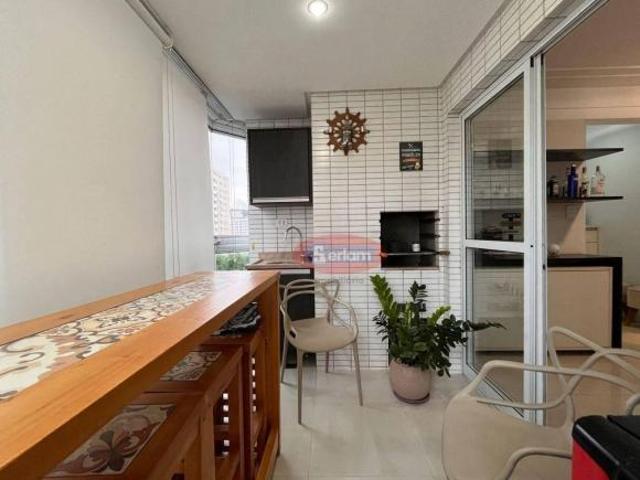 Apartamento com 3 dormitórios à venda, 94 m² por R$ 1.100.000,00 Pompéia Santos/SP