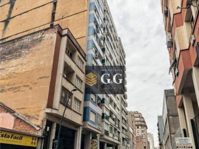 Apartamento com 3 dormitórios à venda, 94 m² por R$ 335.000,00 Centro Porto Alegre/RS