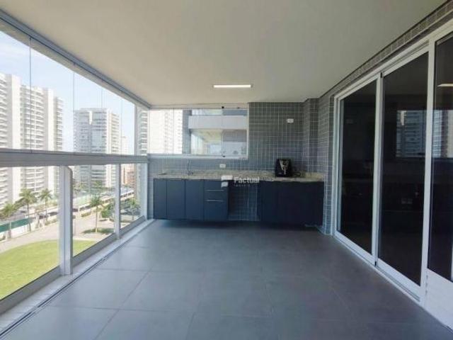 Apartamento com 3 dormitórios à venda, 99 m² por R$ 1.710.000,00 Central Park Guarujá/SP