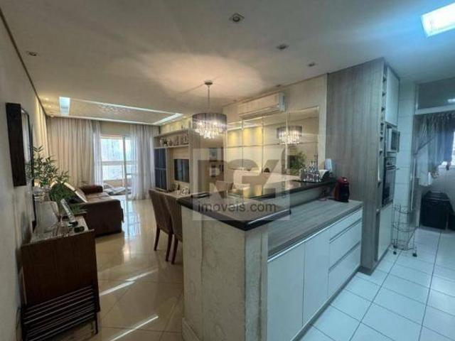 Apartamento com 3 dormitórios à venda, 92 m² por R$ 850.000,00 Ponta da Praia Santos/SP