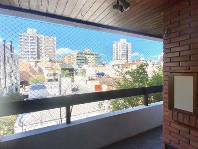 Apartamento com 2 dormitórios com 1 suíte, sacada, lareira e churrasqueira