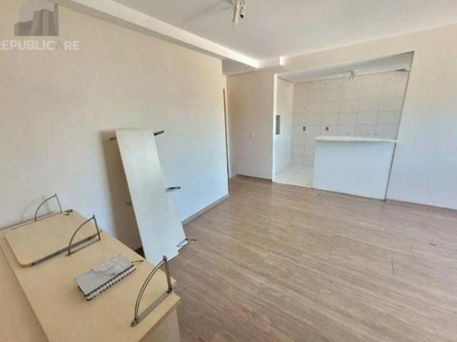 Apartamento com 3 dormitórios com 71m², vaga dupla no bairro Medianeira