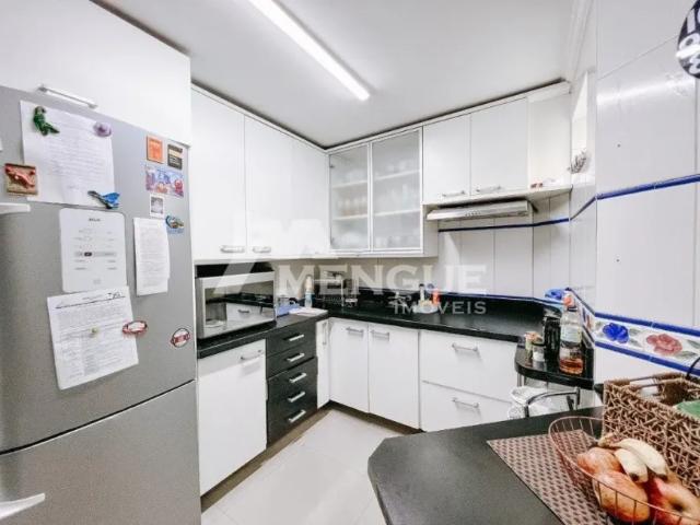 Apartamento com 3 dormitórios com suíte e 2 vagas de garagem cobertas, à venda no bairro Jardim Plan